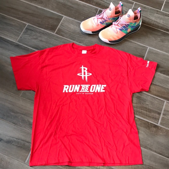 Gildan | Shirts | Houston Rockets Run As One Tshirt Size Xl | Poshmark